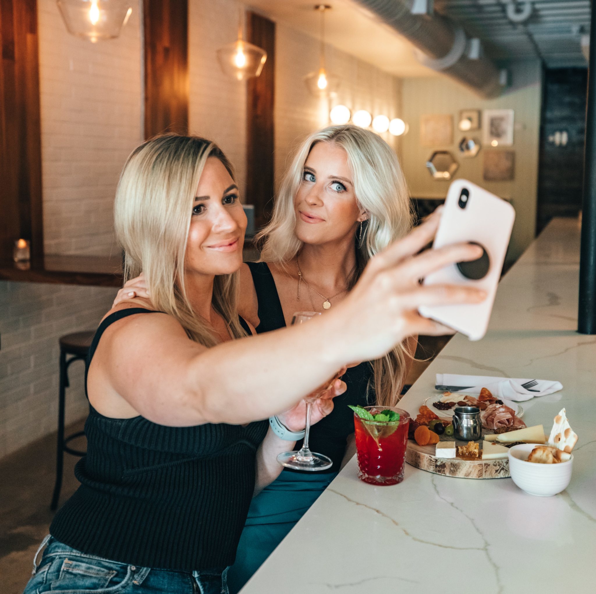 Don't Let Peer Pressure Affect Your Food Habits - LUX & LUSH