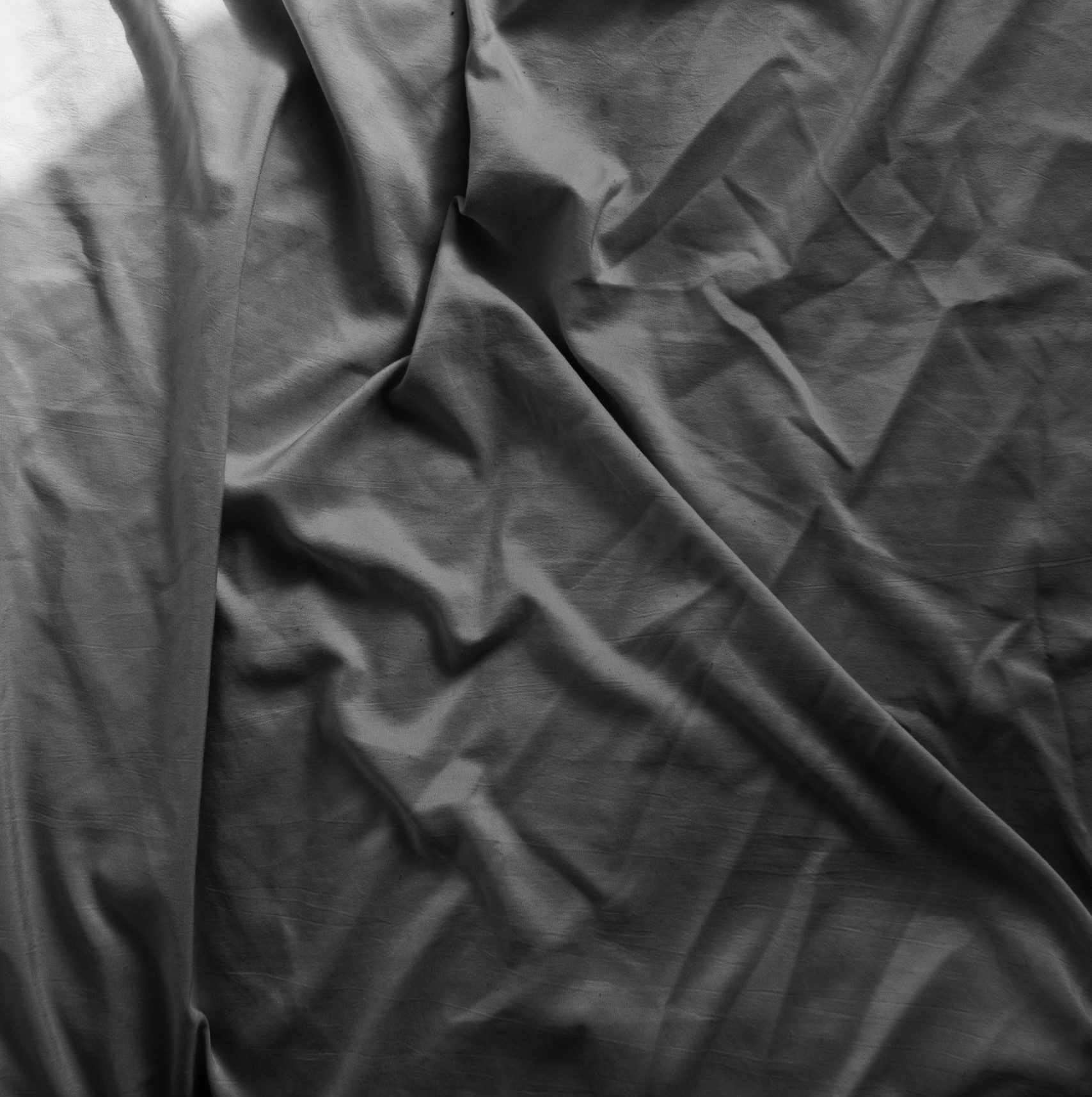Try This Hack to De-Wrinkle Your Bed Sheets - LUX & LUSH