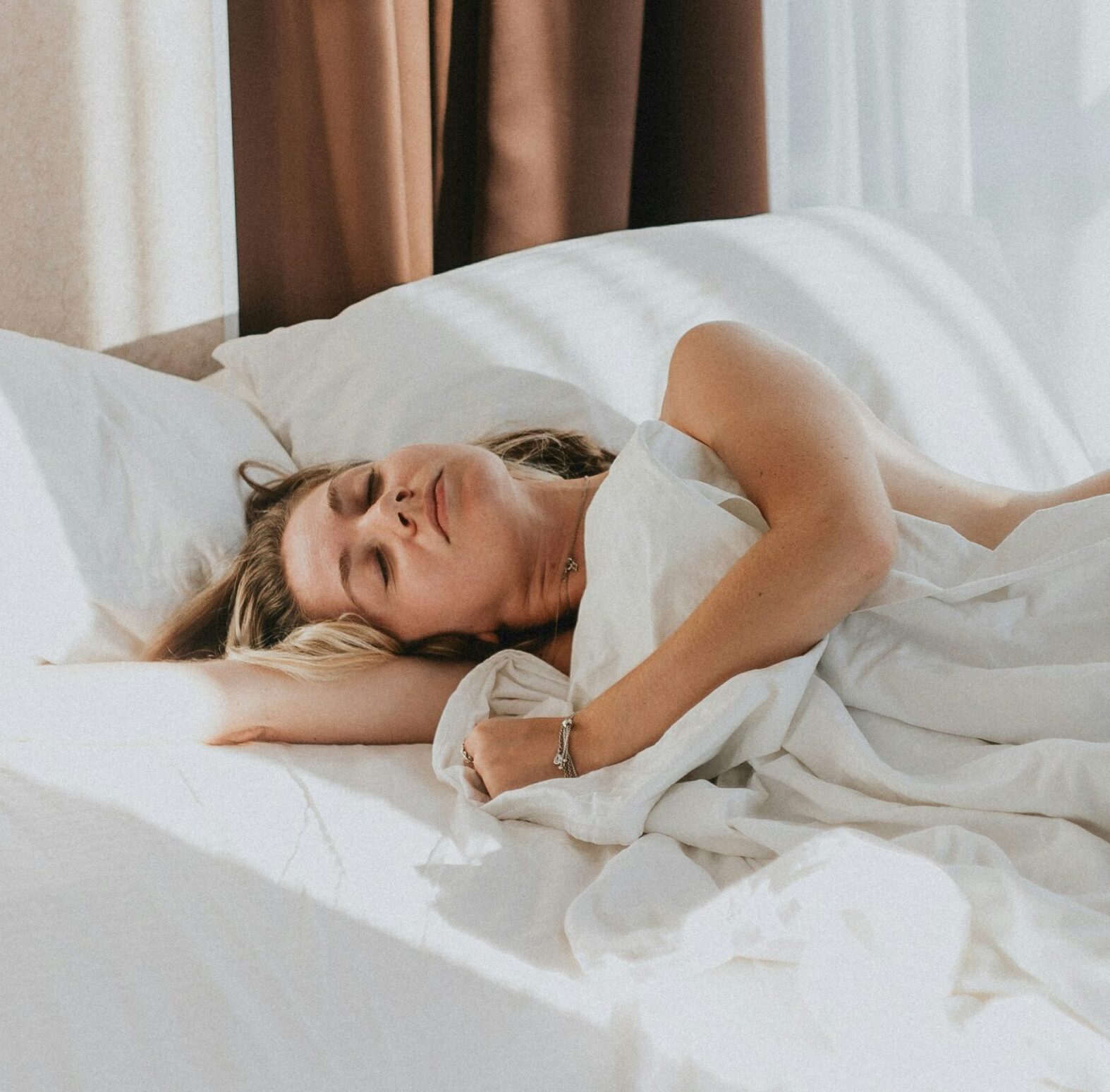 3 Secrets to the Best Night's Sleep - LUX & LUSH
